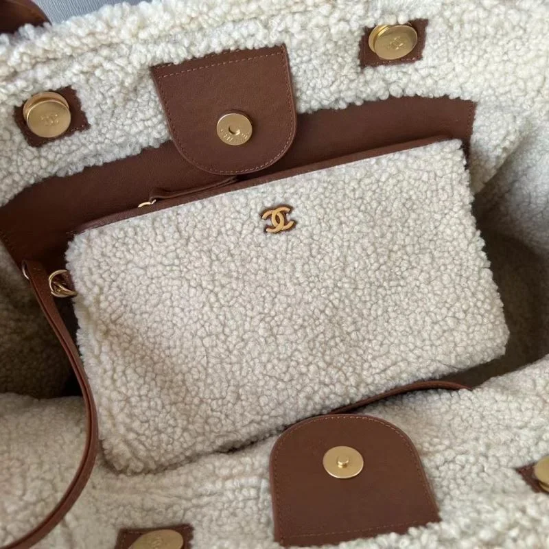 Perfect replica Chanel Shopping Bags