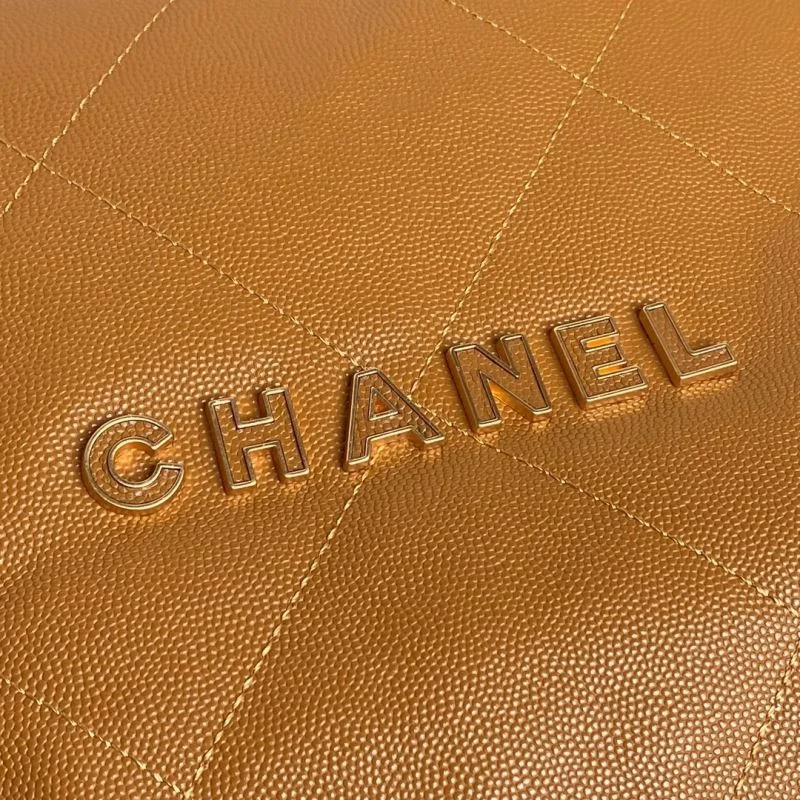 Top match Chanel Shopping Bags