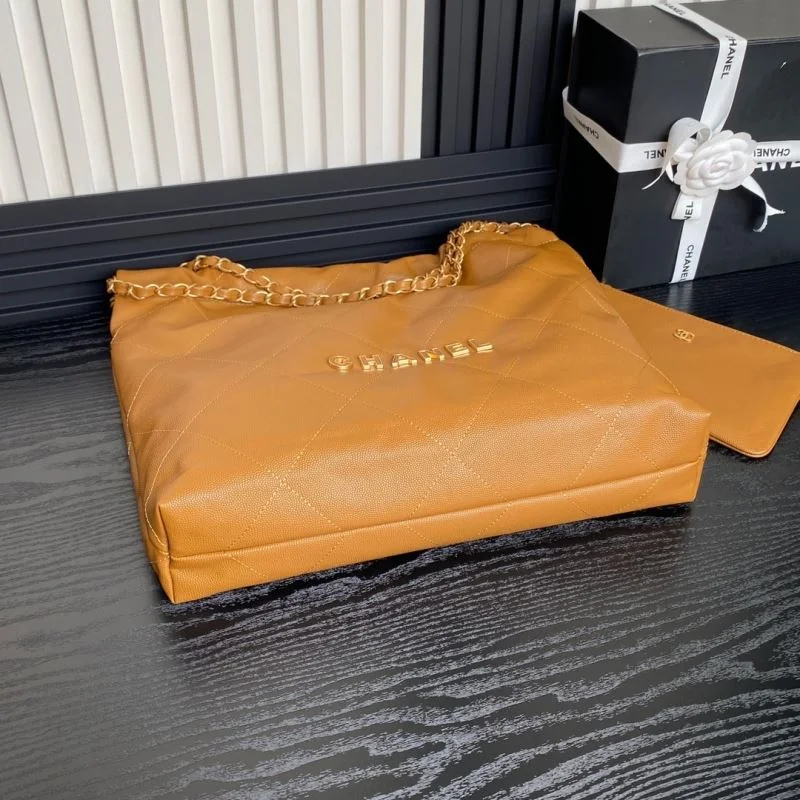 Top match Chanel Shopping Bags