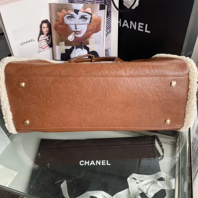 Discounted Chanel Shopping Bags