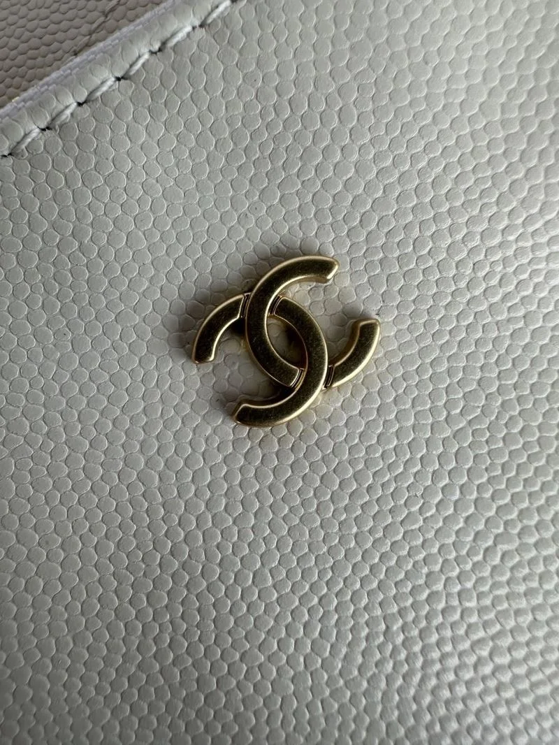 Inexpensive Chanel Shopping Bags
