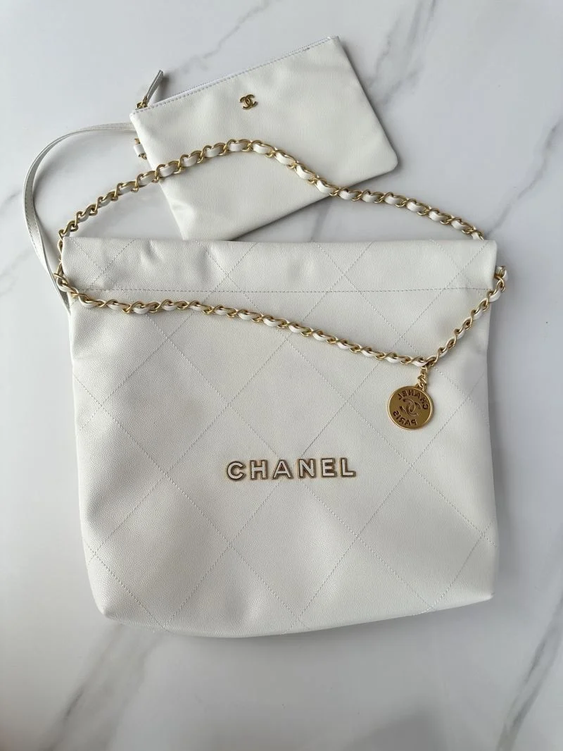 Inexpensive Chanel Shopping Bags