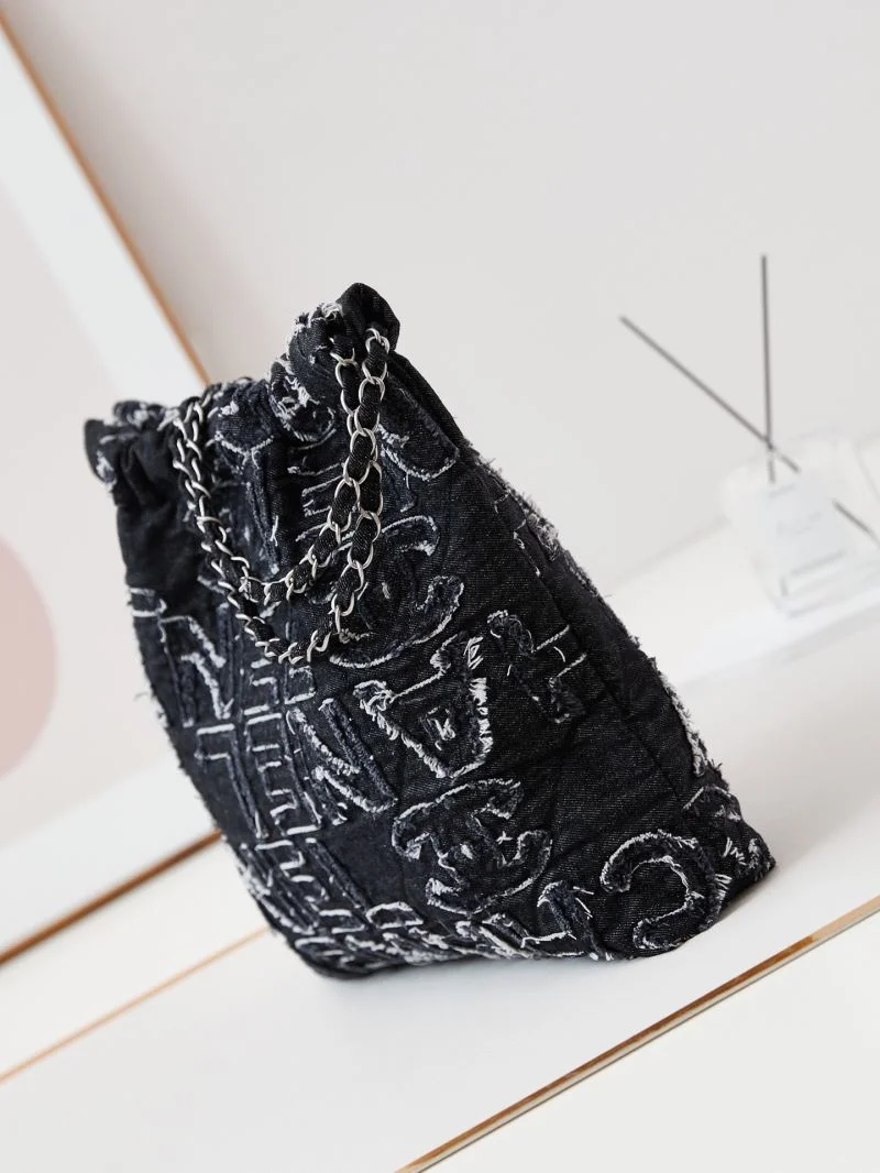 Accurate model Chanel Shopping Bags