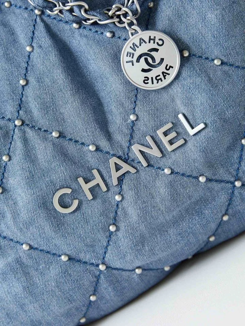 Cut-rate Chanel Shopping Bags