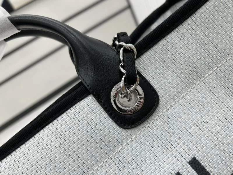 Inexpensive Chanel Shopping Bags
