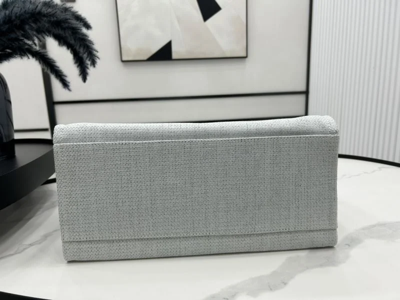 Inexpensive Chanel Shopping Bags