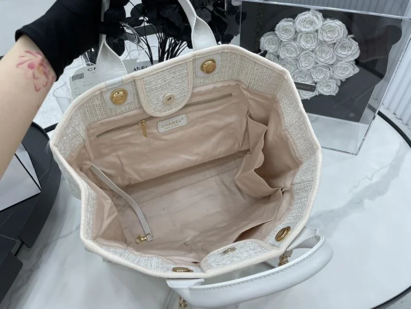 Accurate model Chanel Shopping Bags