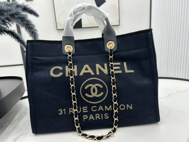 Low-cost Chanel Shopping Bags