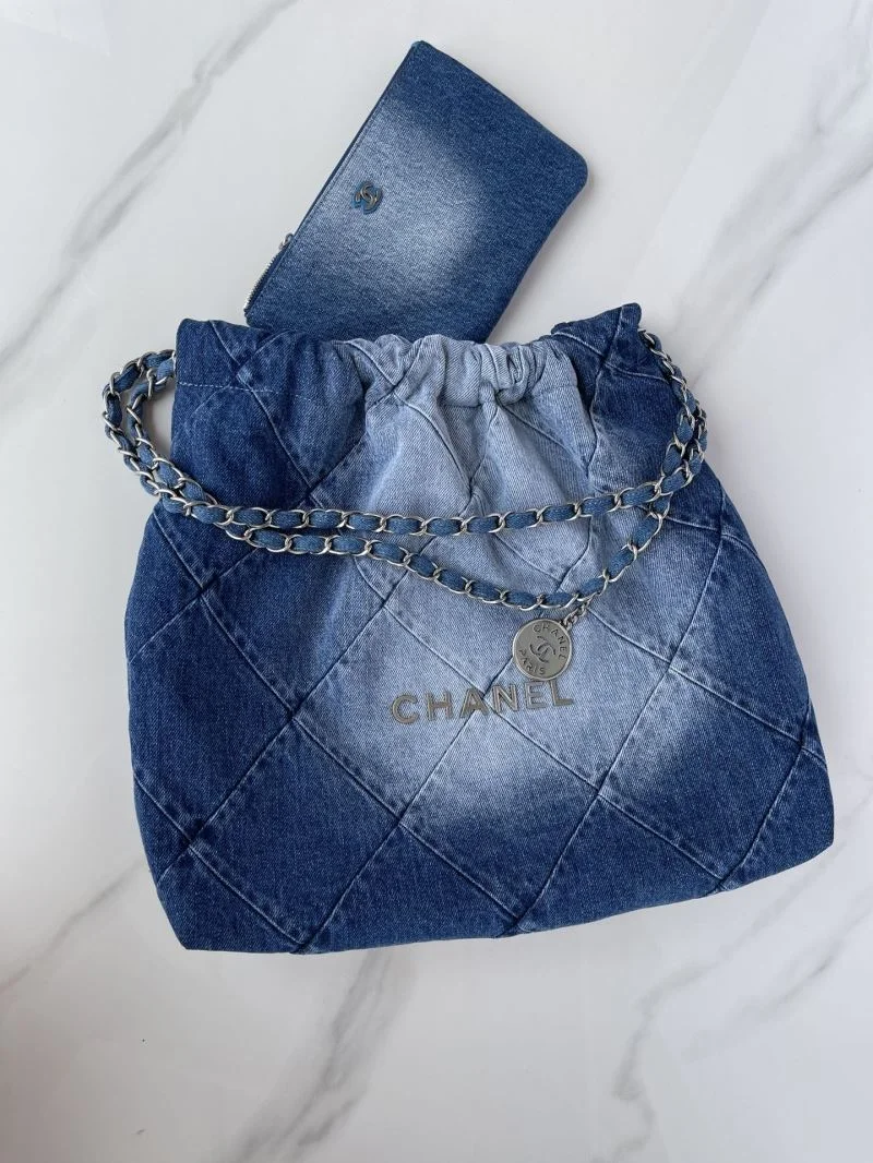 Accurate model Chanel Shopping Bags