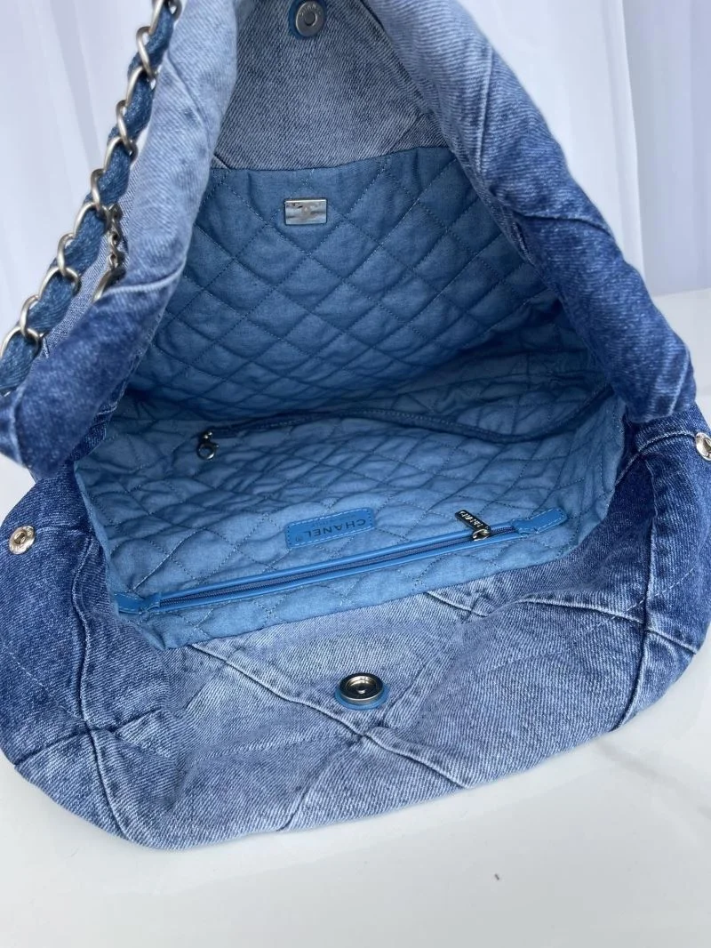 Accurate model Chanel Shopping Bags