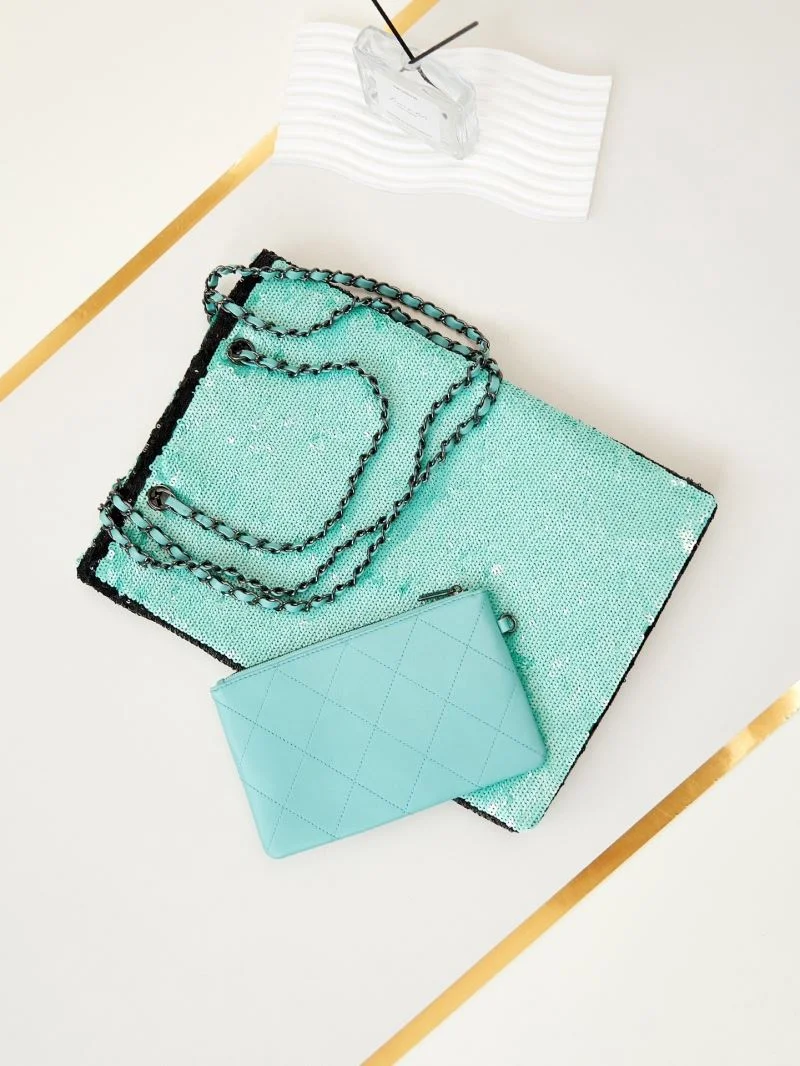 Top mirror Chanel Shopping Bags