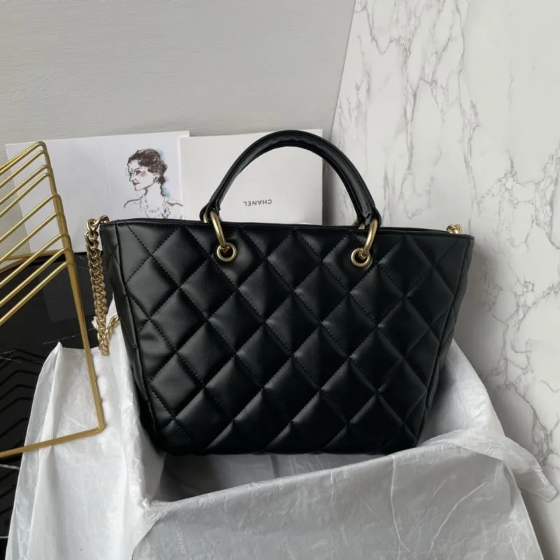 Low-cost Chanel Shopping Bags