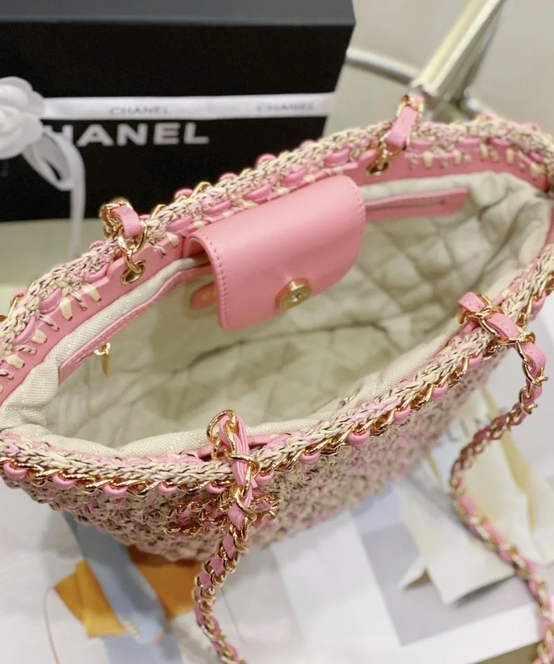 Top match Chanel Shopping Bags