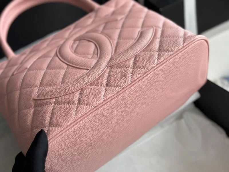 Exact replica Chanel Shopping Bags