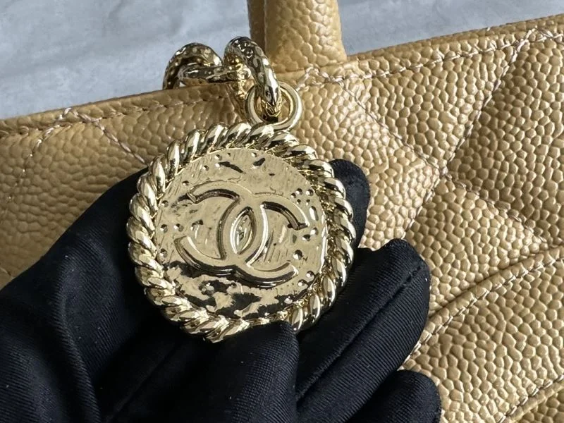 Brand-original Chanel Shopping Bags