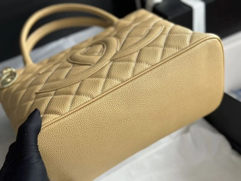 Brand-original Chanel Shopping Bags