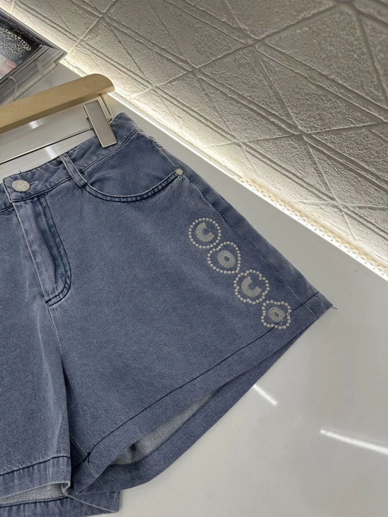 Economical Chanel Short Pants