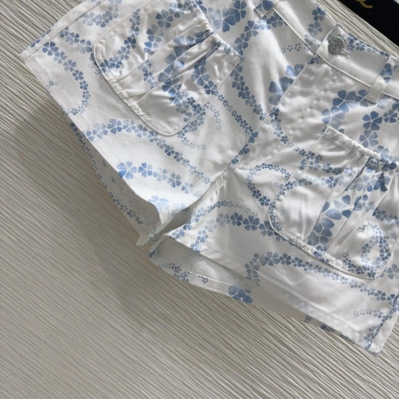 Top match Chanel Short Pants