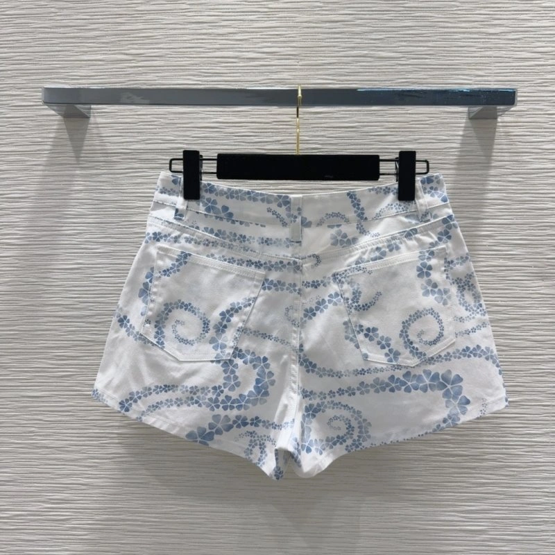 Top match Chanel Short Pants