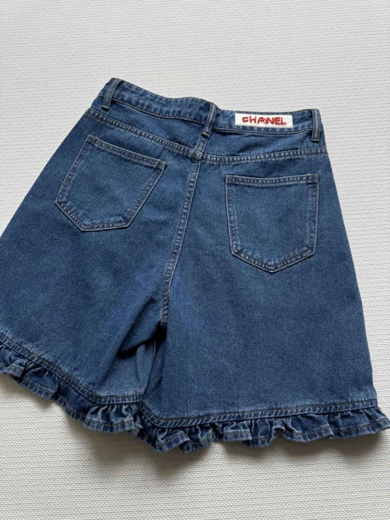 Value-priced Chanel Short Pants