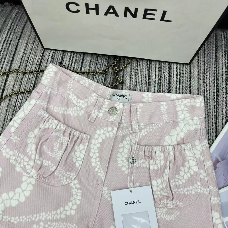 Accurate model Chanel Short Pants