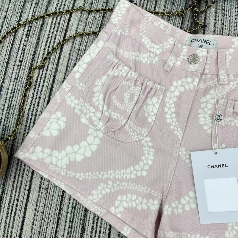 Accurate model Chanel Short Pants