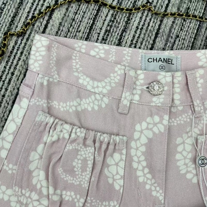 Accurate model Chanel Short Pants
