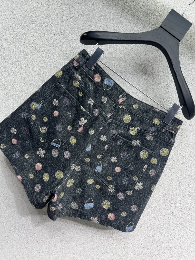 Exact replica Chanel Short Pants