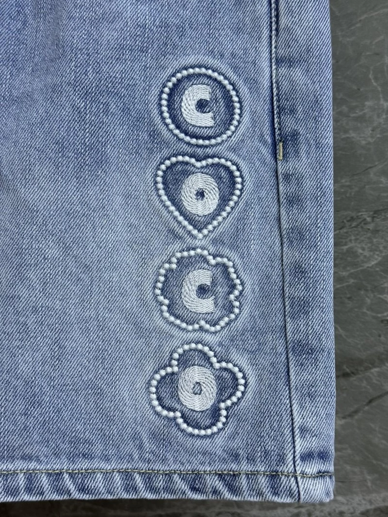Top match Chanel Short Pants