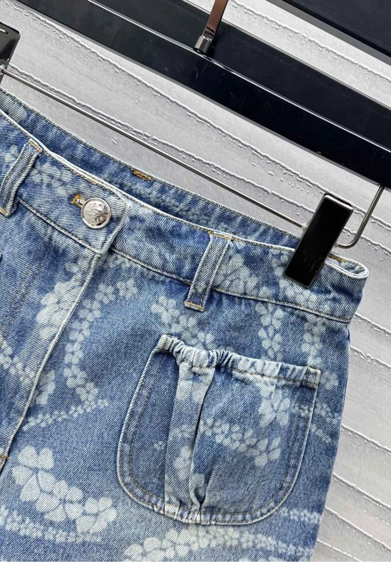 Precise copy Chanel Short Pants