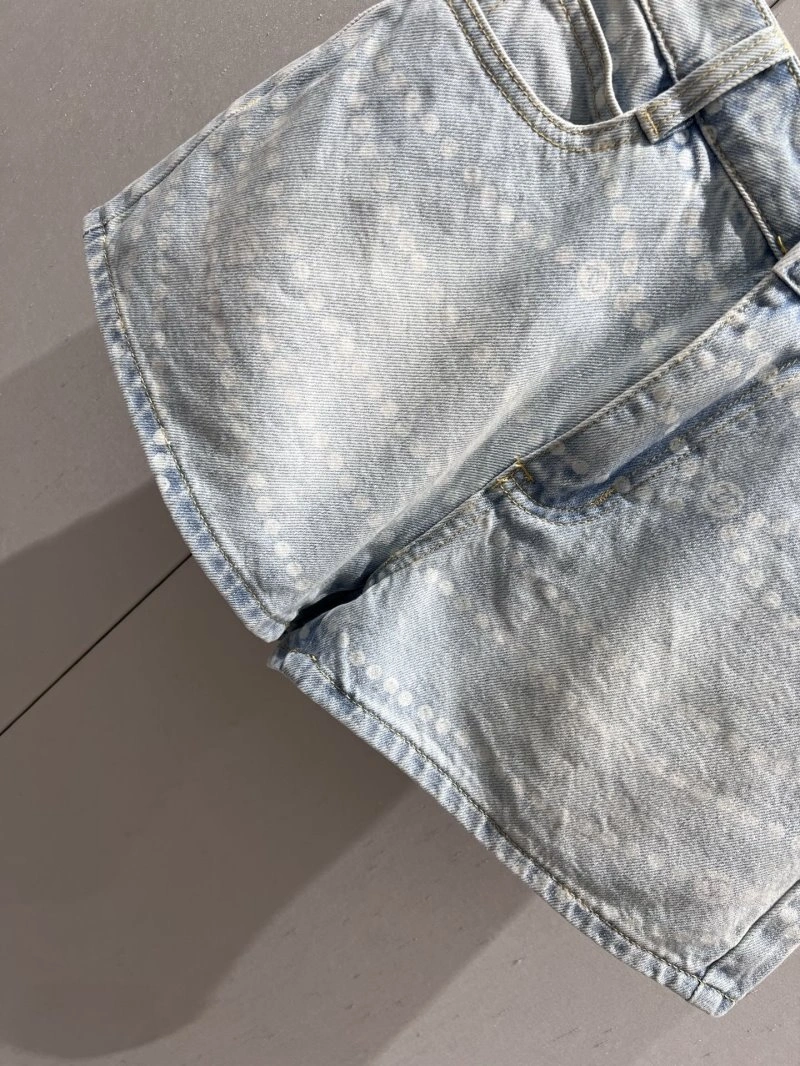 Bargain Chanel Short Pants