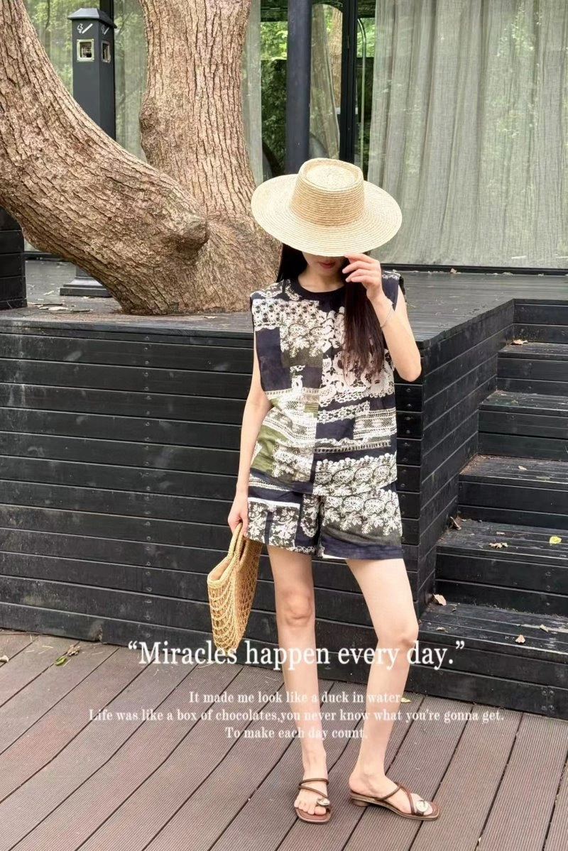 Mirror quality Chanel Short Suits