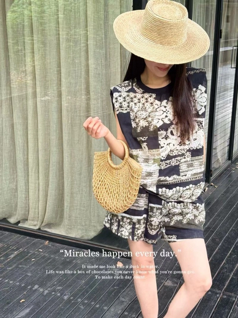 Mirror quality Chanel Short Suits