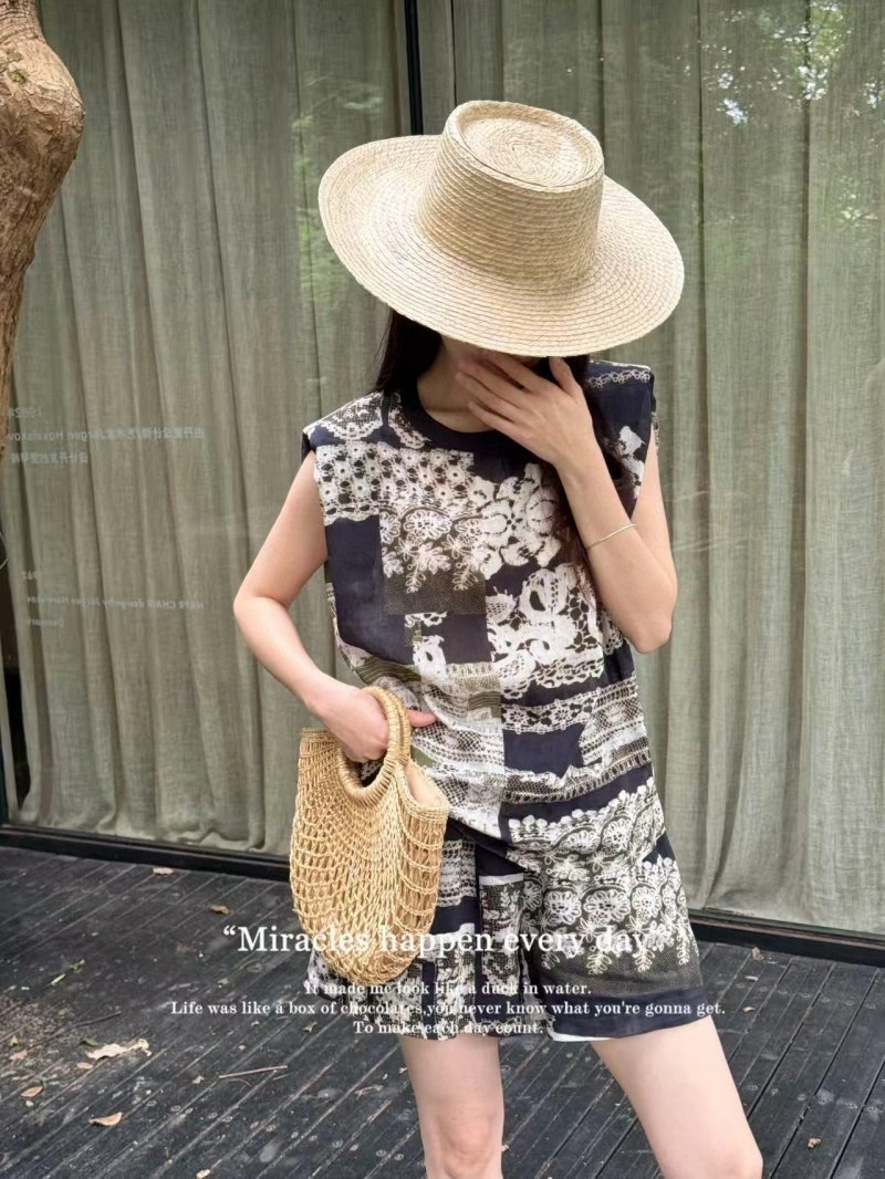 Mirror quality Chanel Short Suits