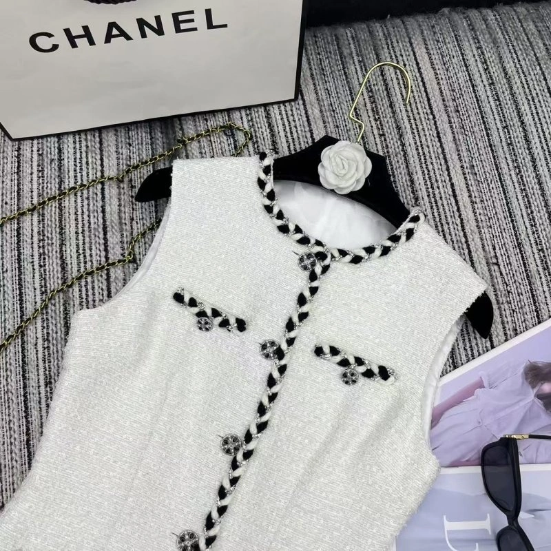 1:1 copy Chanel Short Suits