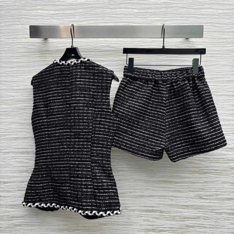 Legit Chanel Short Suits