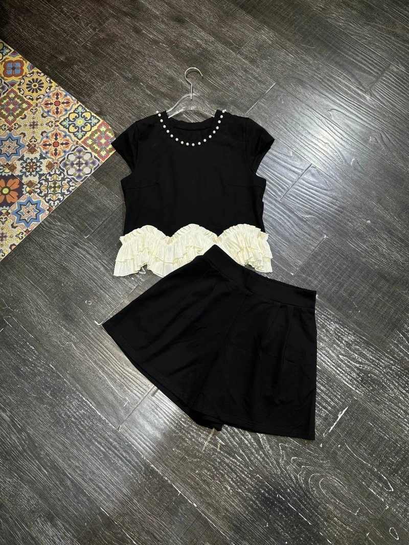 Brand-original Chanel Short Suits