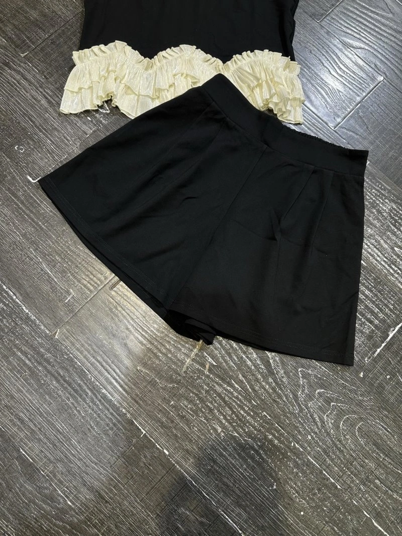 Brand-original Chanel Short Suits