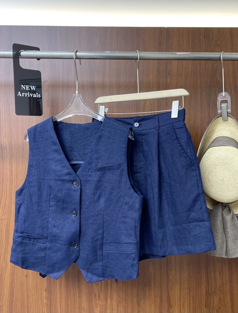 Brand-original Chanel Short Suits