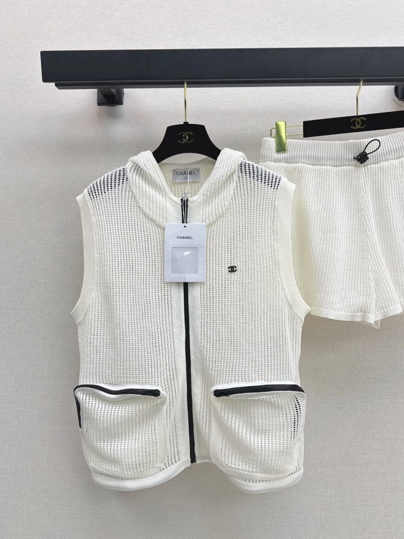 High accuracy Chanel Short Suits