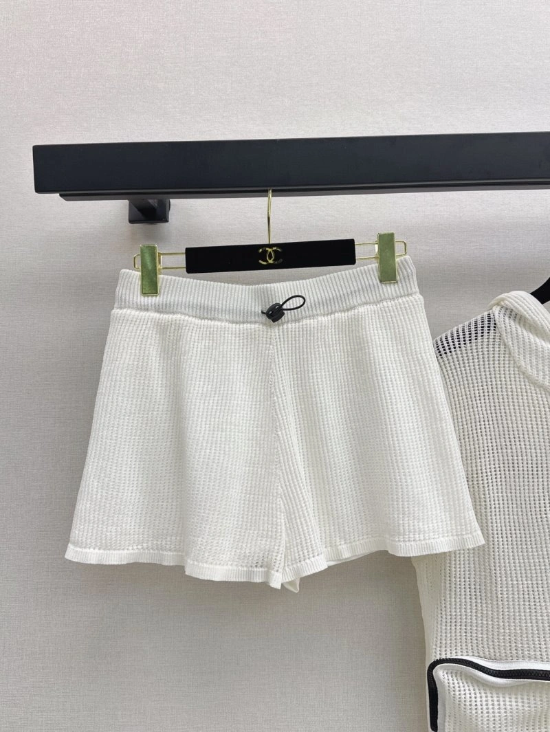 High accuracy Chanel Short Suits