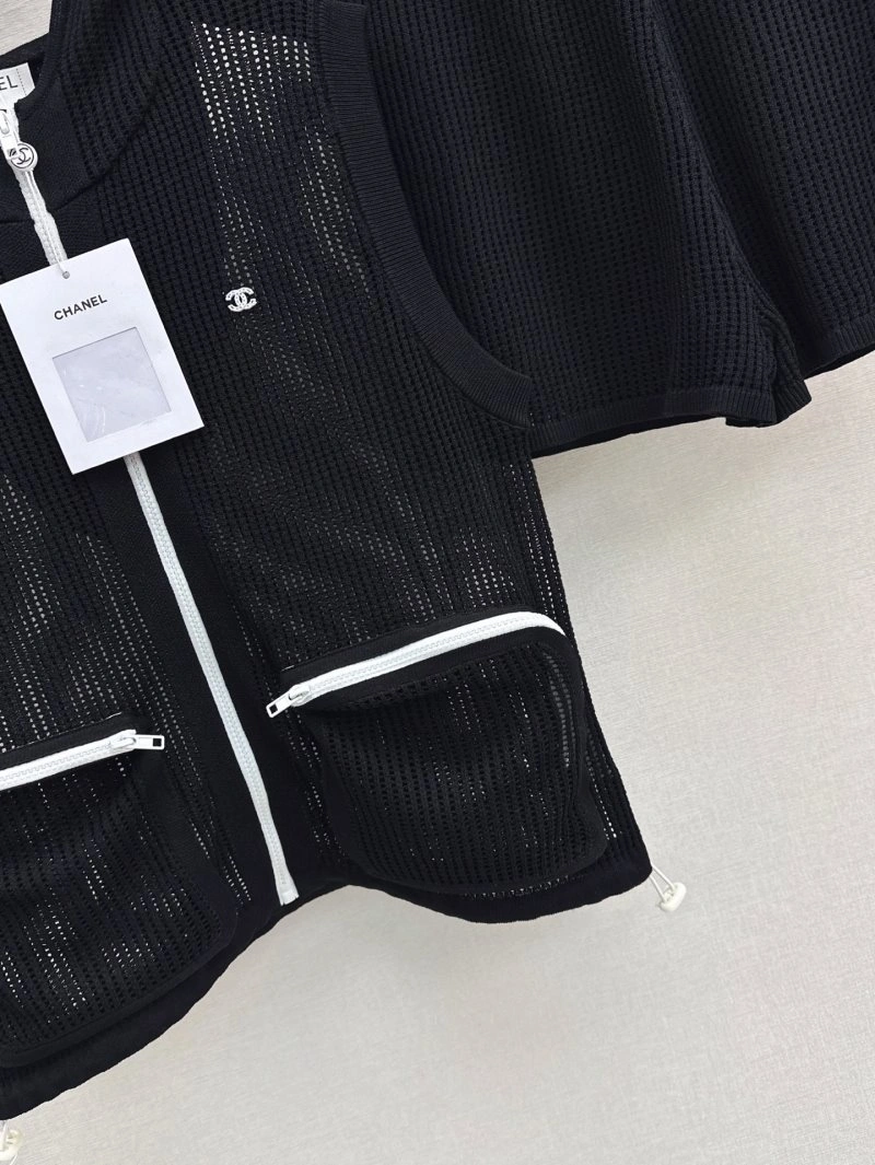 Top mirror Chanel Short Suits