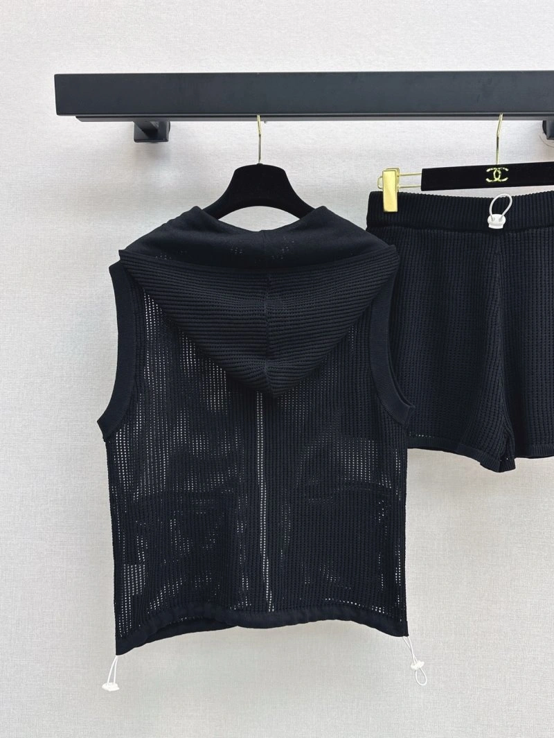 Top mirror Chanel Short Suits
