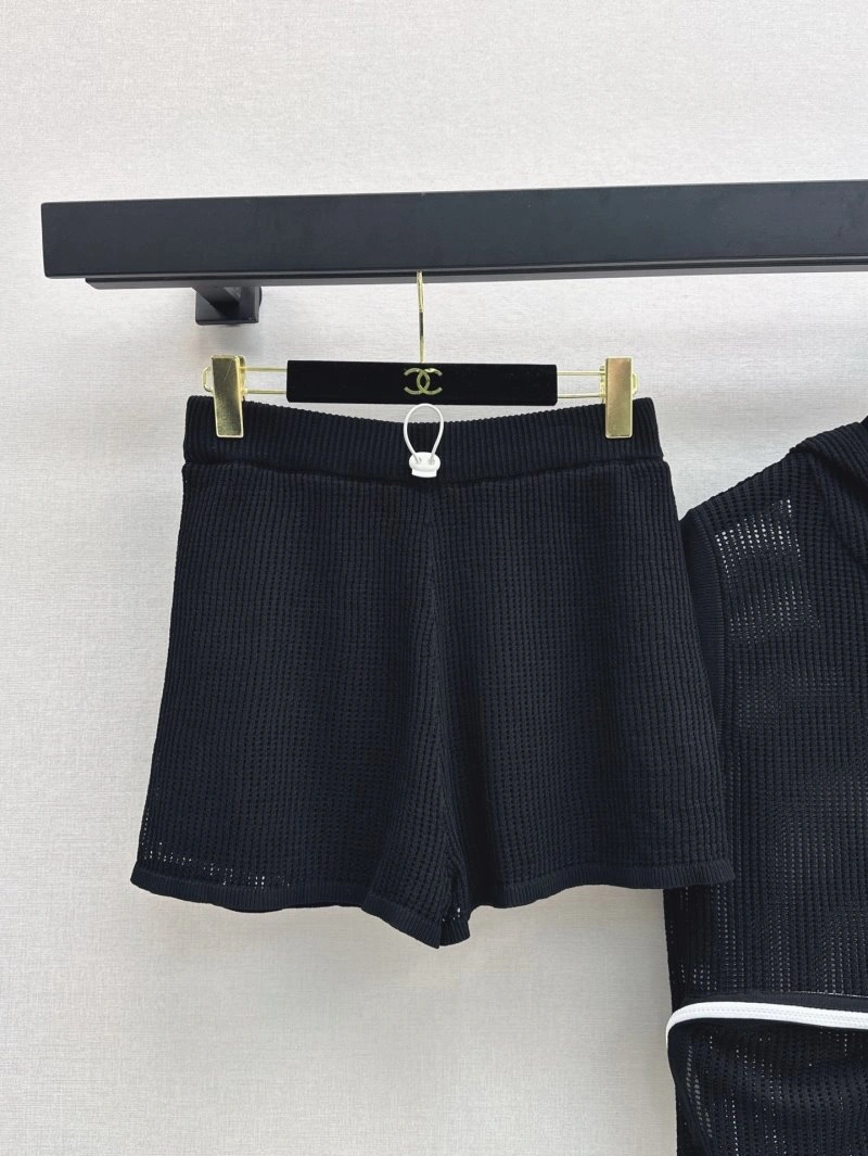 Top mirror Chanel Short Suits