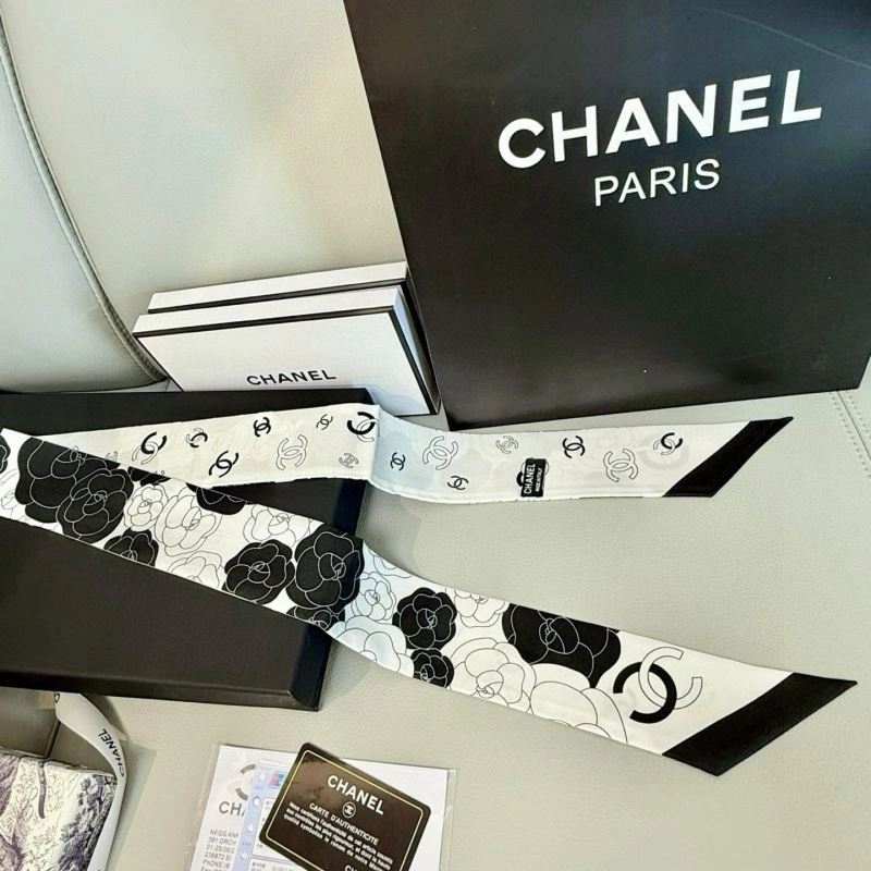 Accurate model Chanel Silk