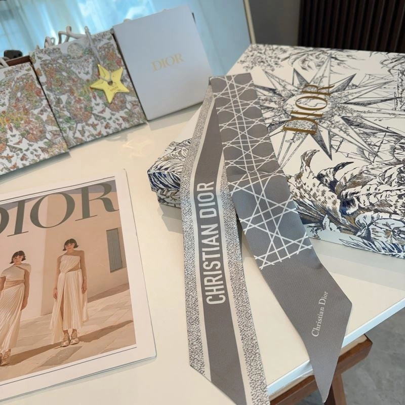 Brand-original Chanel Silk