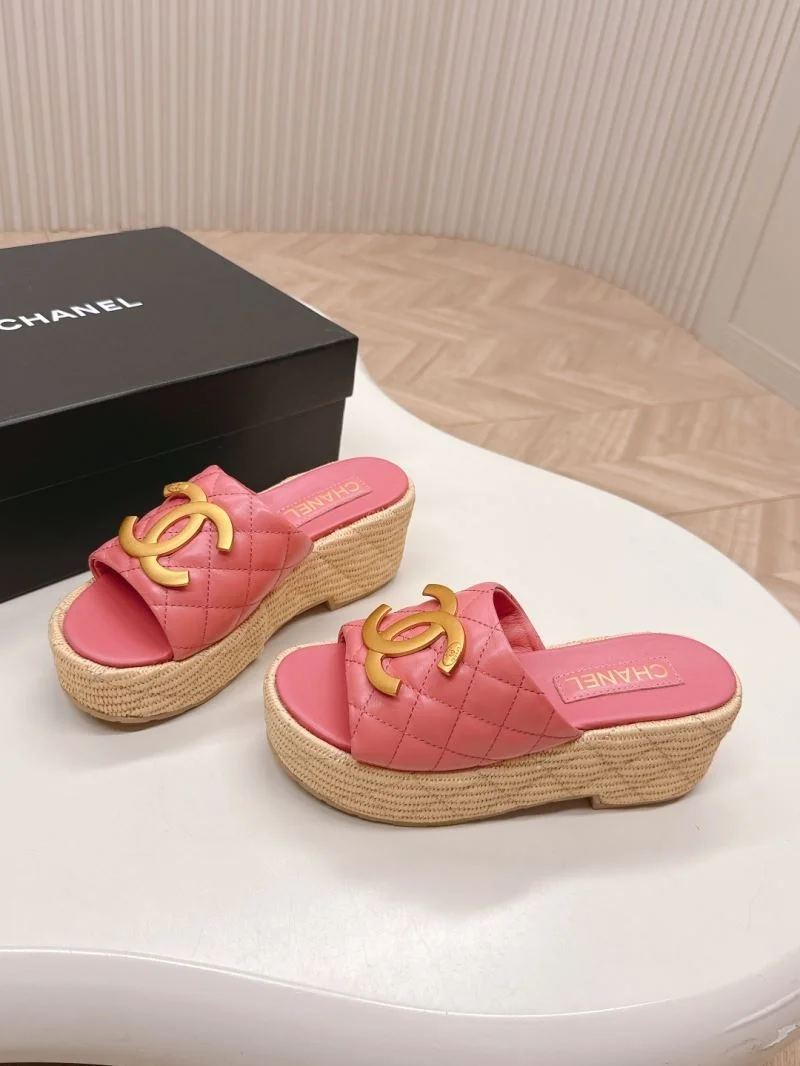 Top mirror Chanel Slippers