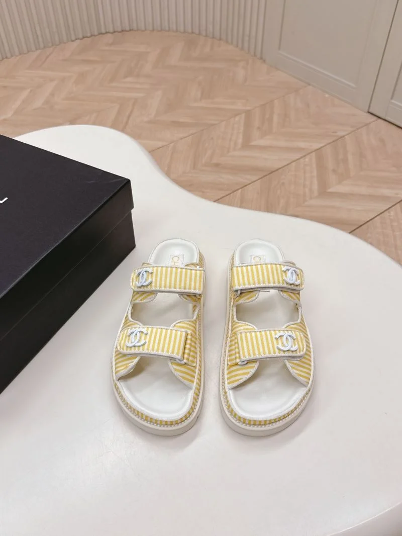 1:1 copy Chanel Slippers