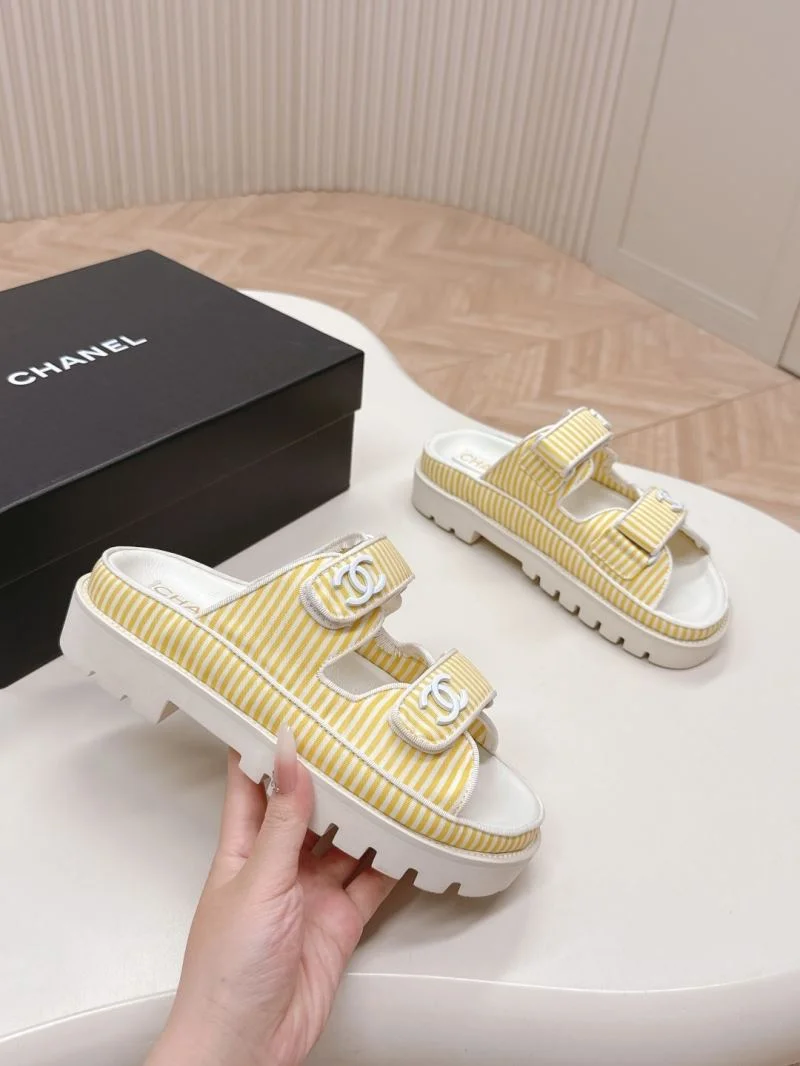 1:1 copy Chanel Slippers