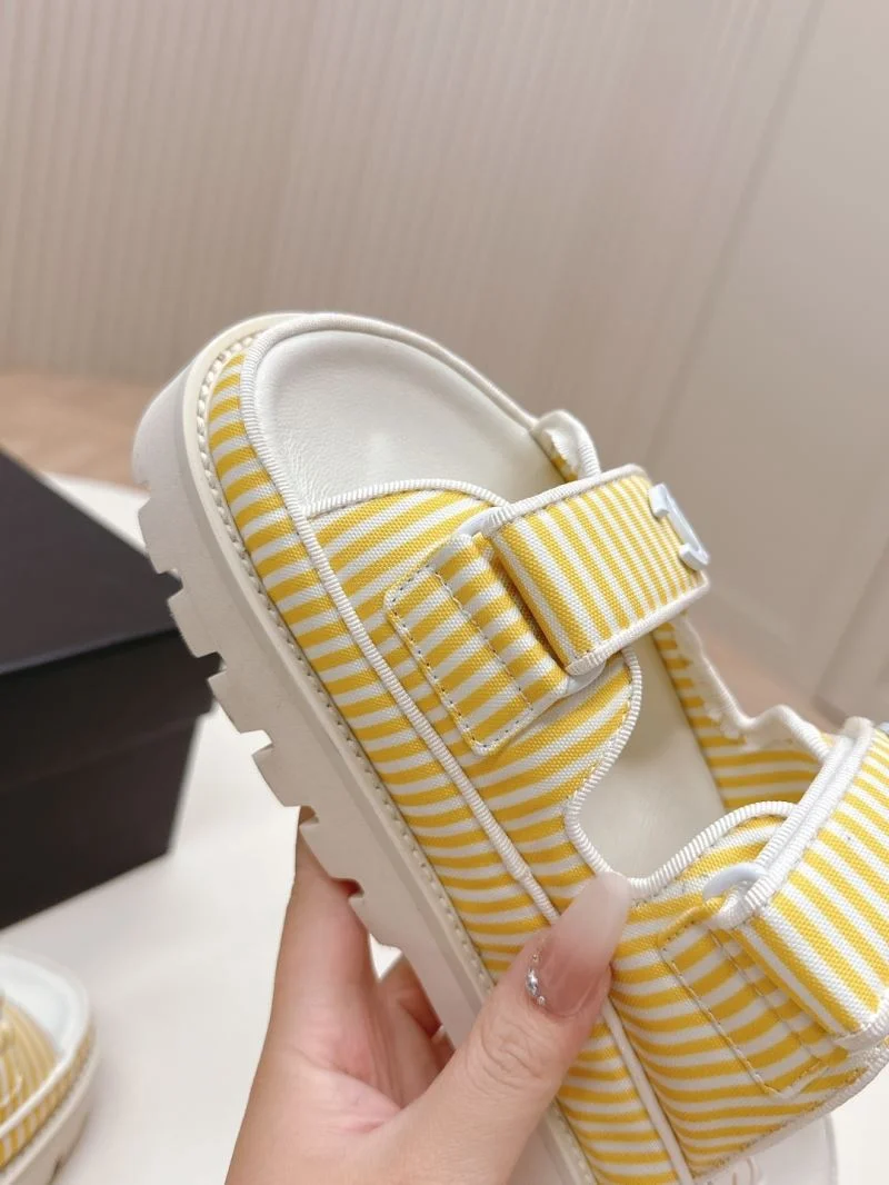 1:1 copy Chanel Slippers